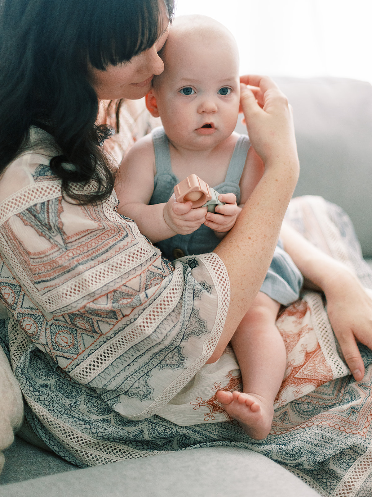 Family Photo Outfit Inspiration For Any Size Family - aloralani.com