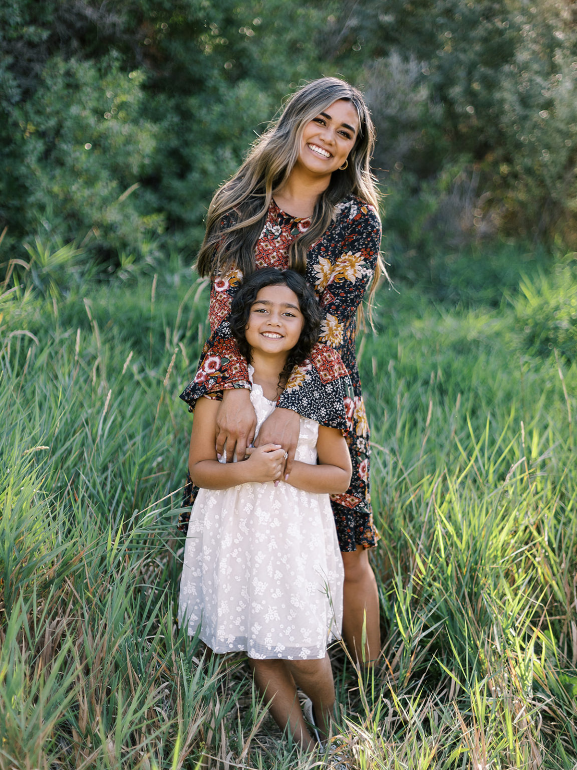 Family Photo Outfit Inspiration For Any Size Family - aloralani.com